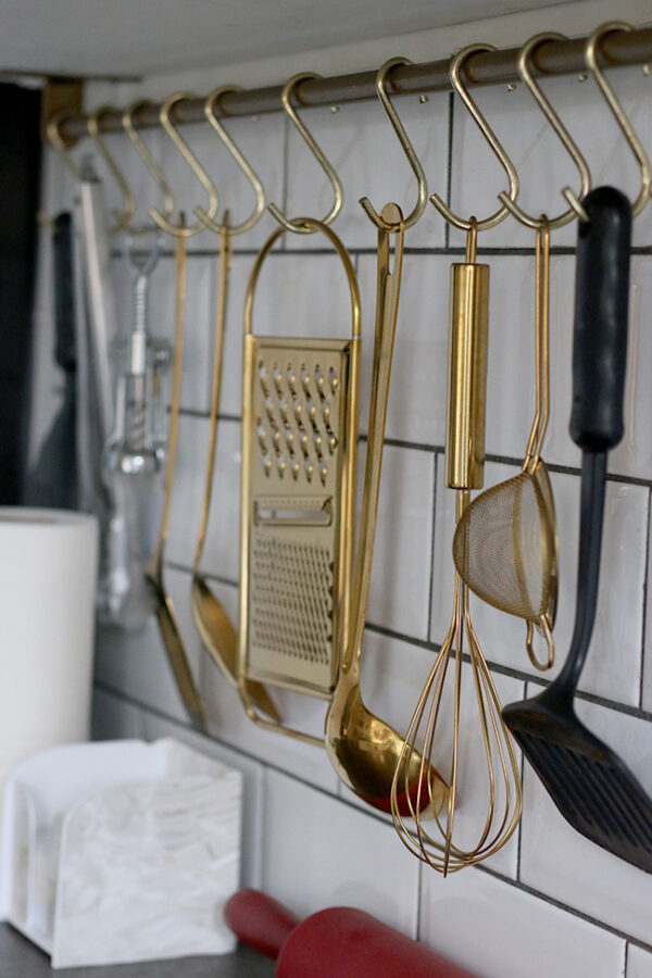 Pretty Utility: Gorgeous Gold Utensils - Swoon Worthy