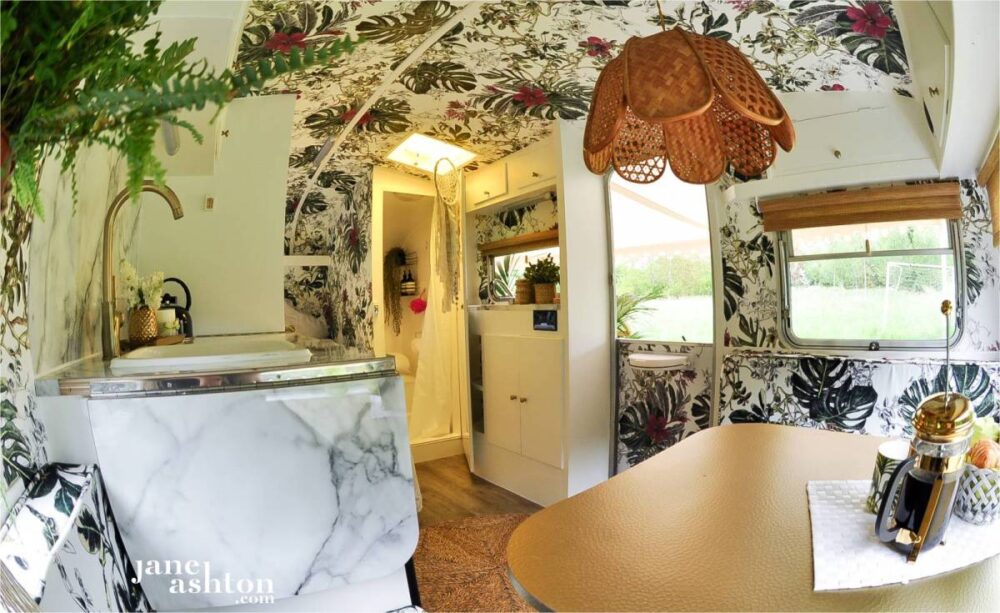 A Boho Glam Caravan You're Going to Love - Swoon Worthy