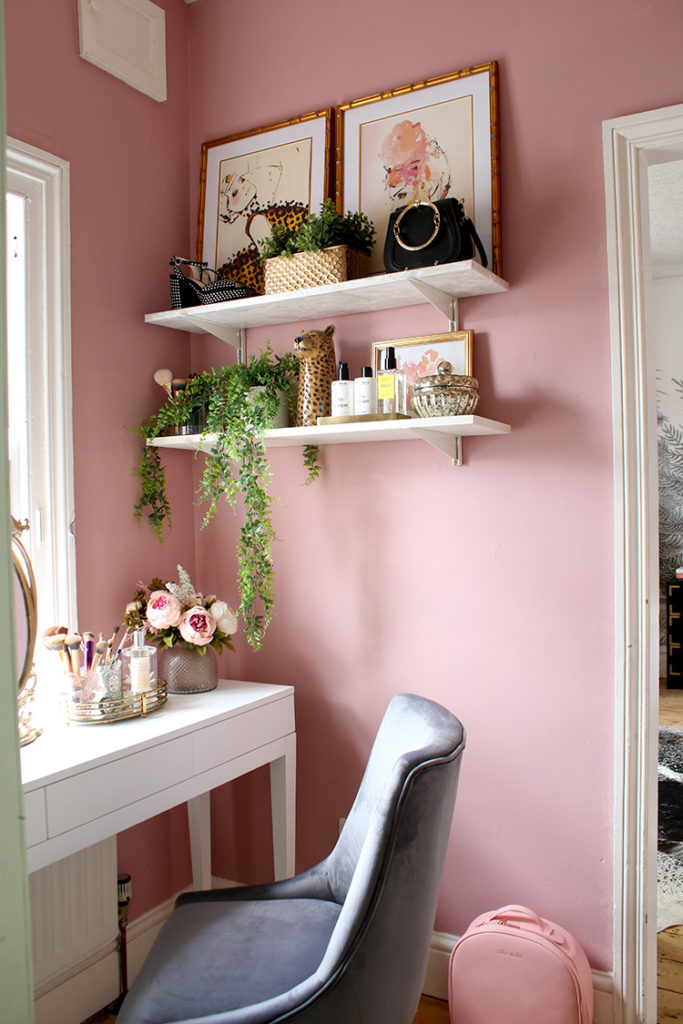 The Reveal of My Tiny Makeup Room & Vanity Space - Swoon Worthy