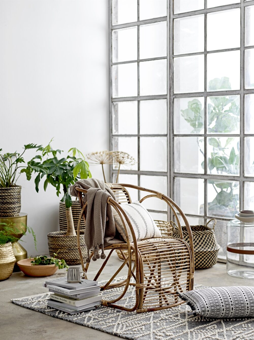 9 Rattan and Woven Pieces You Need in Your Home This Spring - Swoon Worthy