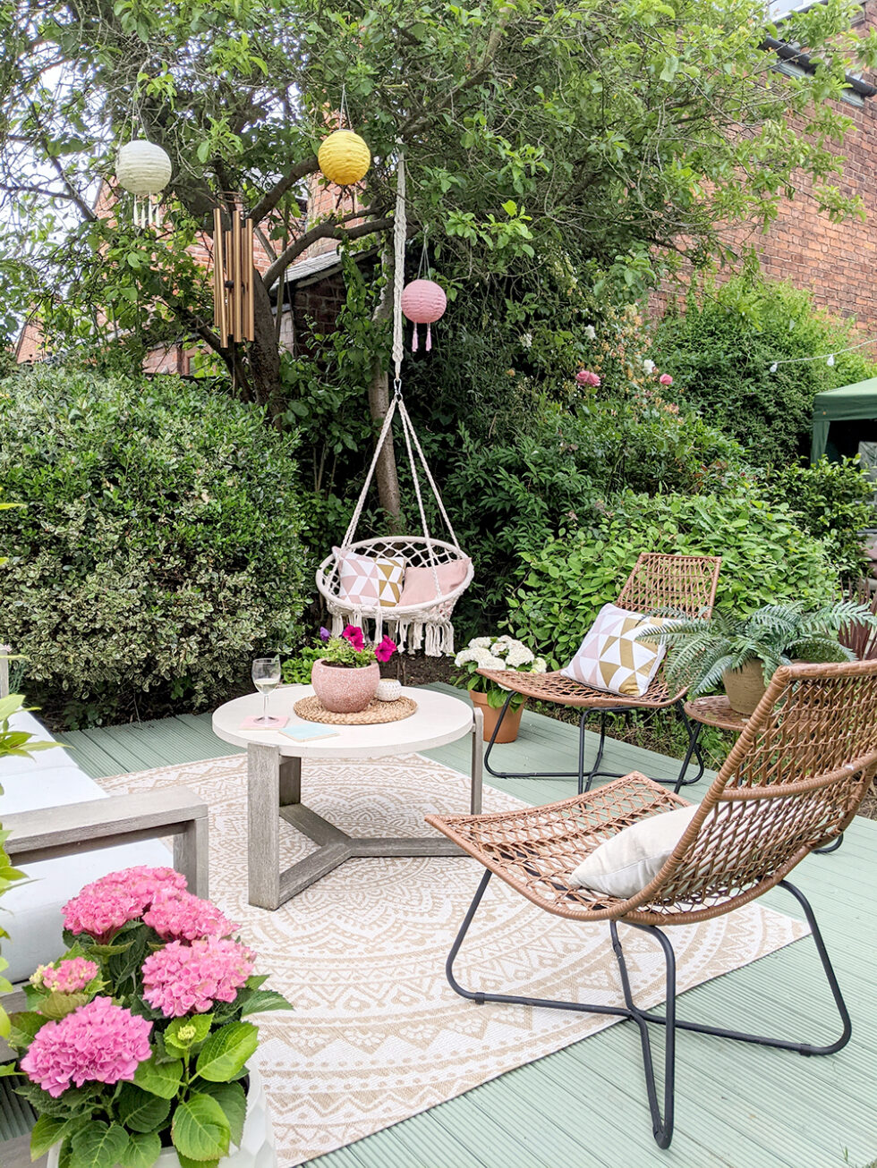 Summer Deck Refresh with Boho Accents - Swoon Worthy