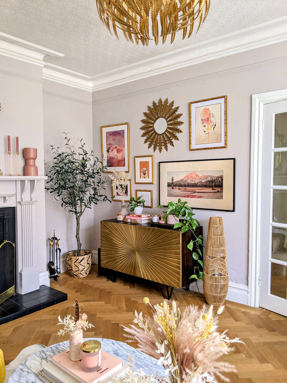 Why Samsung The Frame TV 2020 Should Be in Every Interior Lover's Home ...